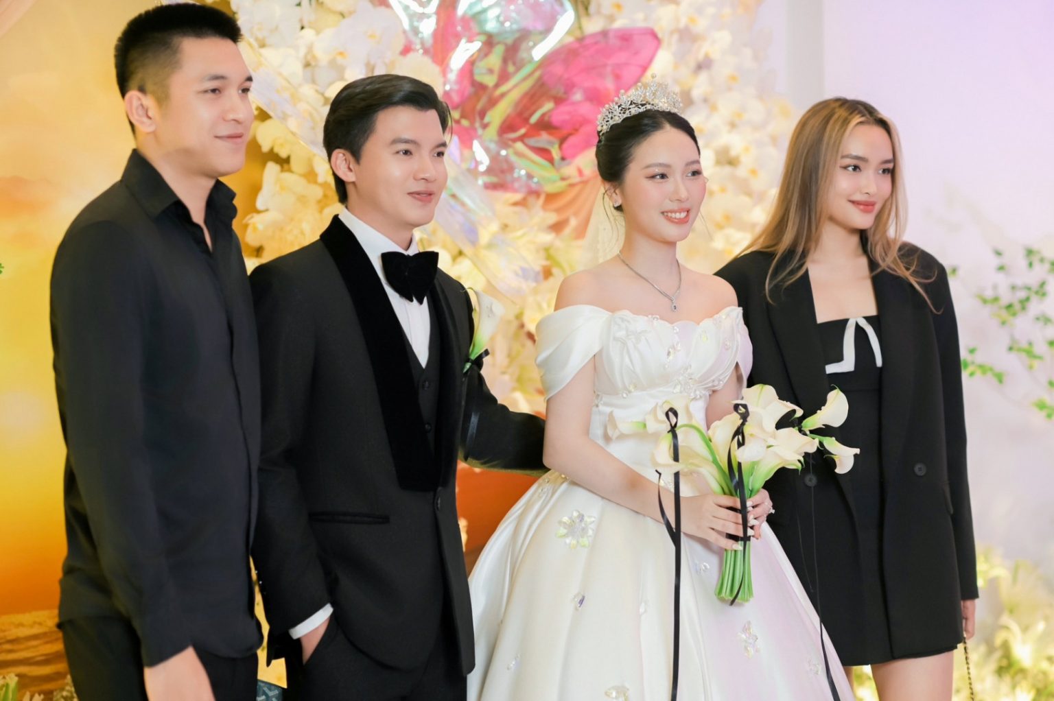 Chú Rể NHẬT HÀO Tỏa Sáng Trong Bộ Tuxedo Kim Sa của LIN Wedding - LIN wedding suit