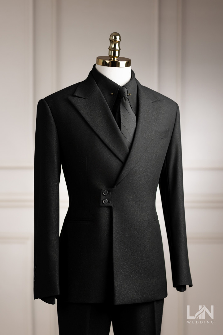 VEST ĐEN KIM SA CÚC CÀI CHÉO – KHI CHÀNG RỂ LÀ NHÂN VẬT CHÍNH - LIN ...